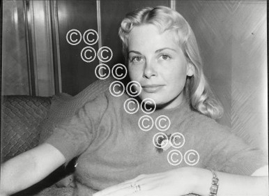34778458-Jean Wallace, actress, at Dorchester hotel, 1956. . . - Newsprints