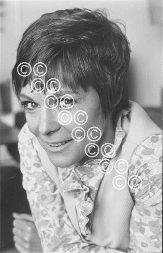 34790776-Zena Walker, actress, 1970. . - Newsprints