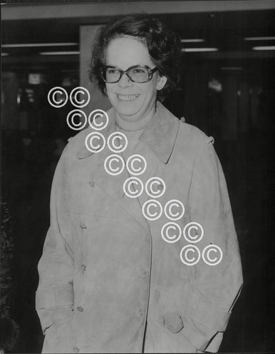 34872677-Mrs Oona Chaplin, widow of actor Charlie Chaplin . - Newsprints