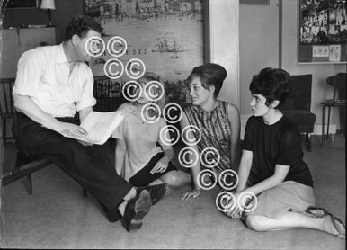 35423064-Judith Smith aged 20 who is Gertrude in Hamlet Lisett Cook ...