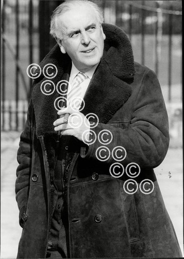 35571346-George Cole, Actor outside the York Theatre Royal for the play ...