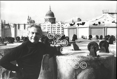 35678378-Sam Wanamaker, actor at site where the new Globe theatre will ...