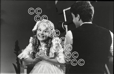 35713819-Actress Sheila White as Mary Pickford with actor Ron Berglas ...