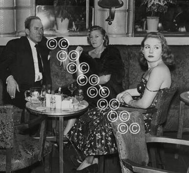 35744705-L-R: Actor Michael Wilding, Mrs Susan Nell and Madeline Davis ...