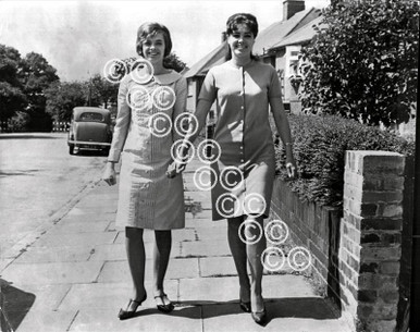 35806430-Caravelles singer Andrea Simpson left , with her sister Carol ...