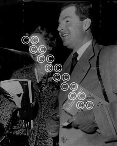 36862884-Actor Kenneth More Died 7 82 with his second wife Mabel ...