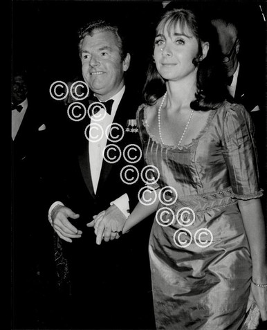 36862894-Actor Kenneth More Died 7 82 with his third wife, actress ...