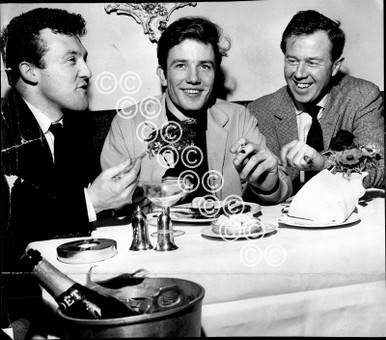 37397499-Actors Norman Rossington, Albert Finney and Michael Medway ...