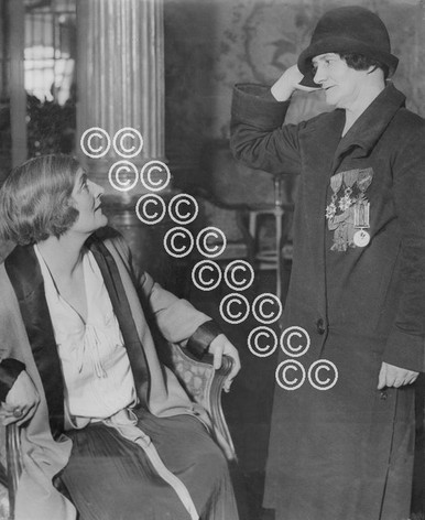 37754711-Miss Sybil Thorndike left who will play the part of nurse ...