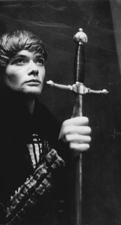 38534507-Actor Simon Ward as Hamlet. . . Simon Ward died in July 2012 ...