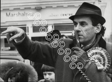 40006283-MP Jeremy Thorpe out canvassing 21/02/1974 John Jeremy Thorpe ...