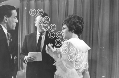 40085139-Television programme: The Eamonn Andrews Show. Pictured L-R ...