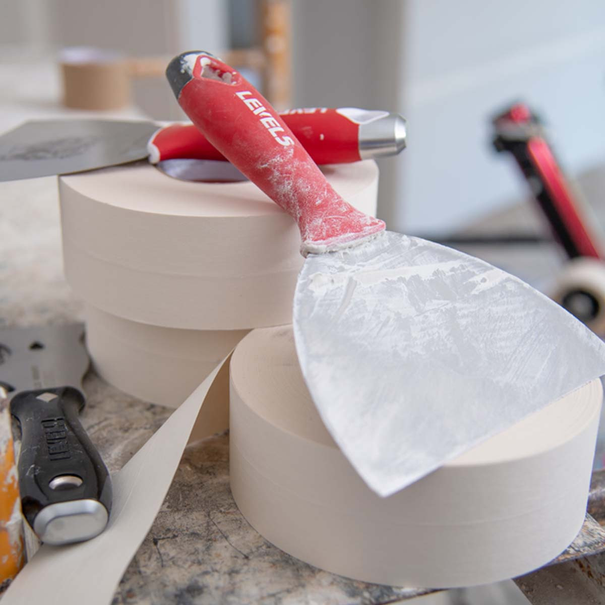 8" Stainless Steel Joint Knife with Soft Grip | LEVEL5