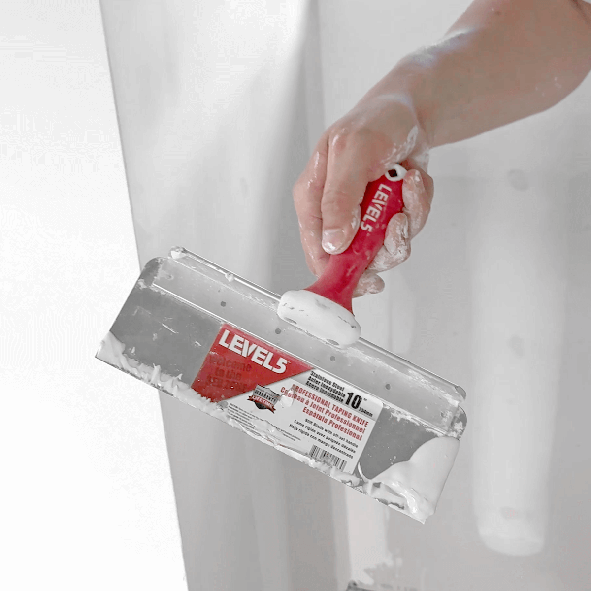 10" Flex Blade Stainless Steel Offset Taping Knife | LEVEL5