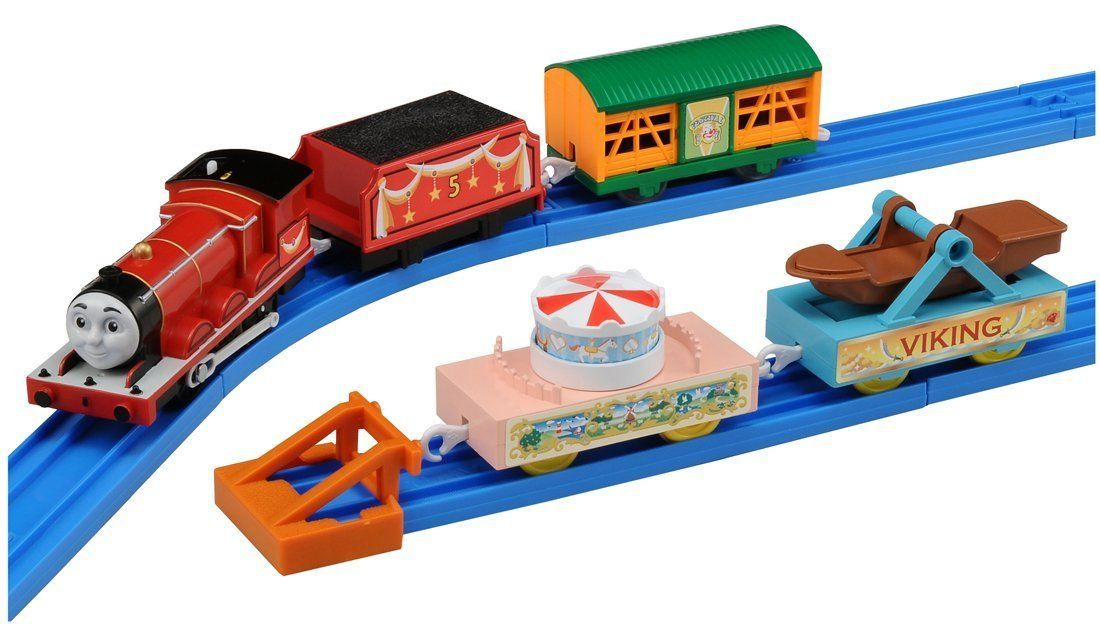 Takara Tomy Pla-Rail Plarail Thomas The Tank Engine James & Freight Car ...