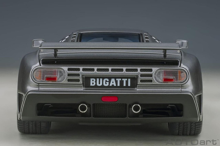 1/18 Bugatti EB110 SS Silver Metallic Finished Model