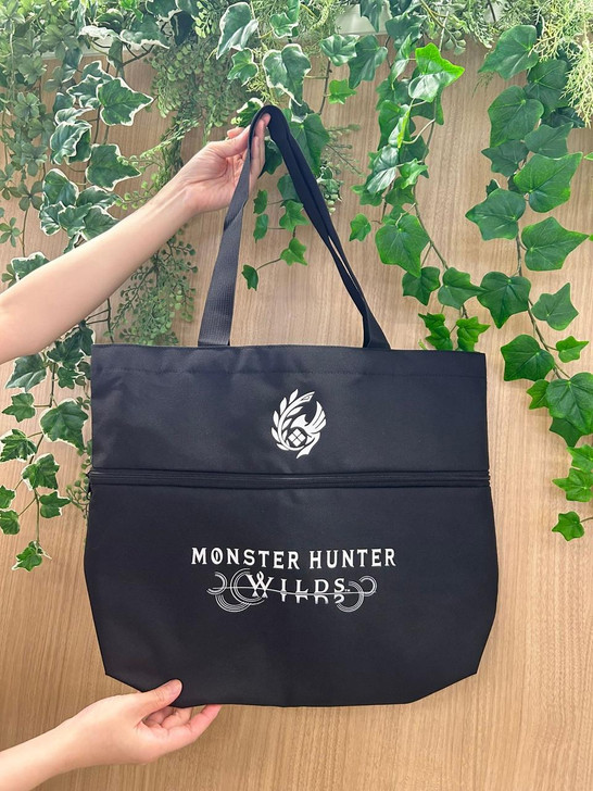 Monster Hunter Wilds: Extendable Tote Bag