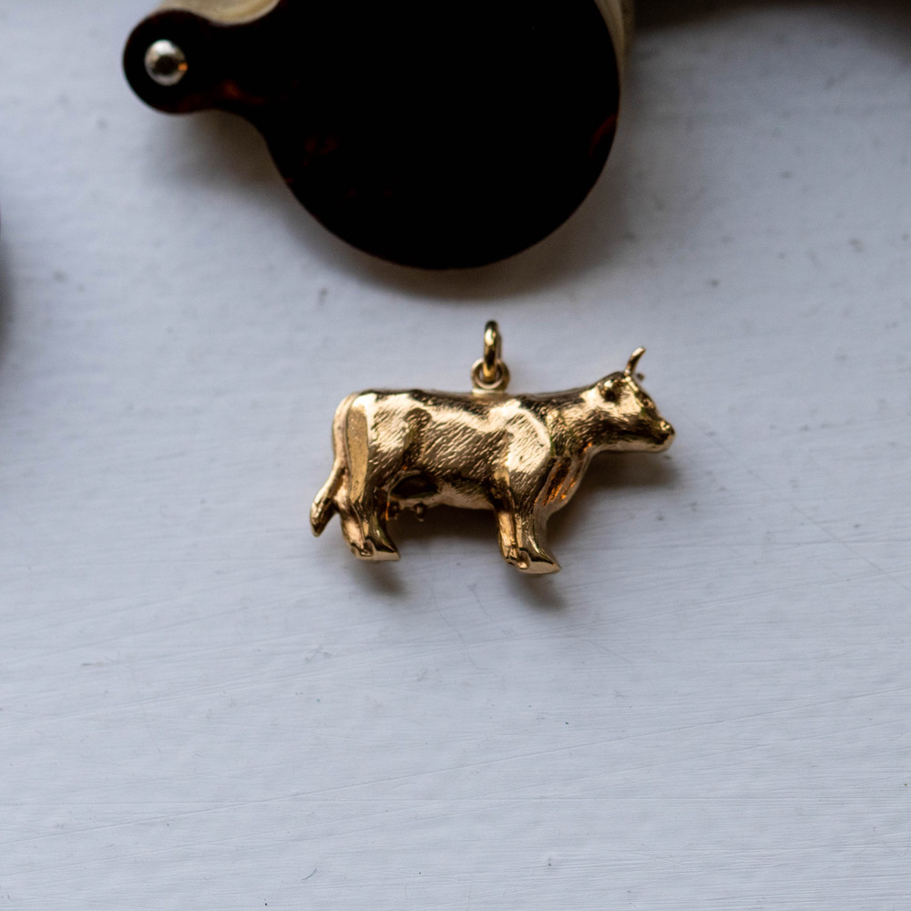 Vintage 9ct Gold Cow Charm, 1960s. - Addy's Vintage