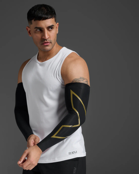 2XU Force Compression Arm Guards - Black/Gold - MyTriathlon