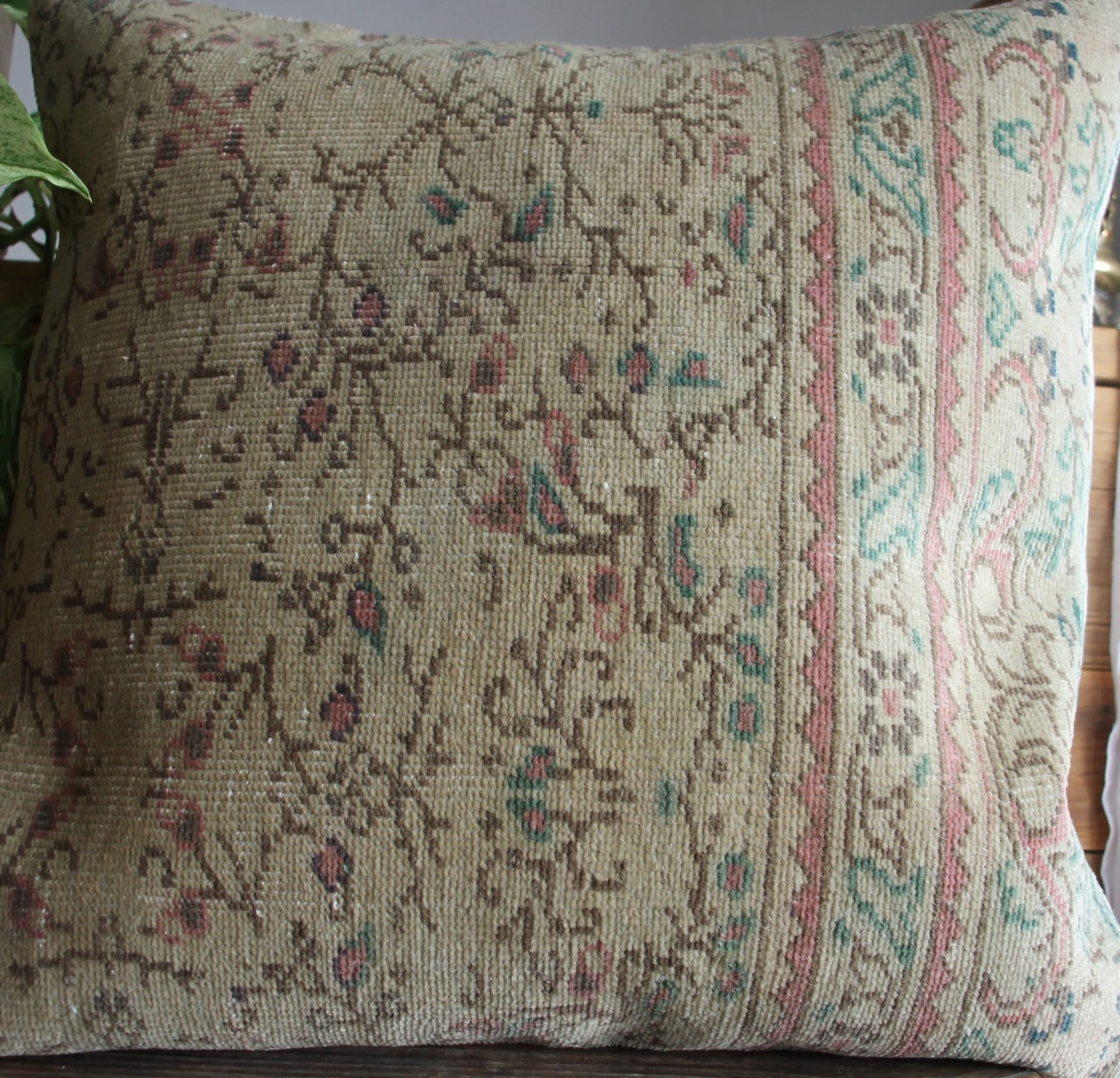 Handwoven Vintage Carpet cover - medium (50*50cm) - #FF525 - NOMADIC SON