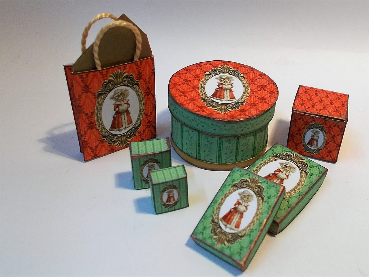 Download - Lady Diane Presentation Box & Bag Kit - ZENA'S MINIATURES