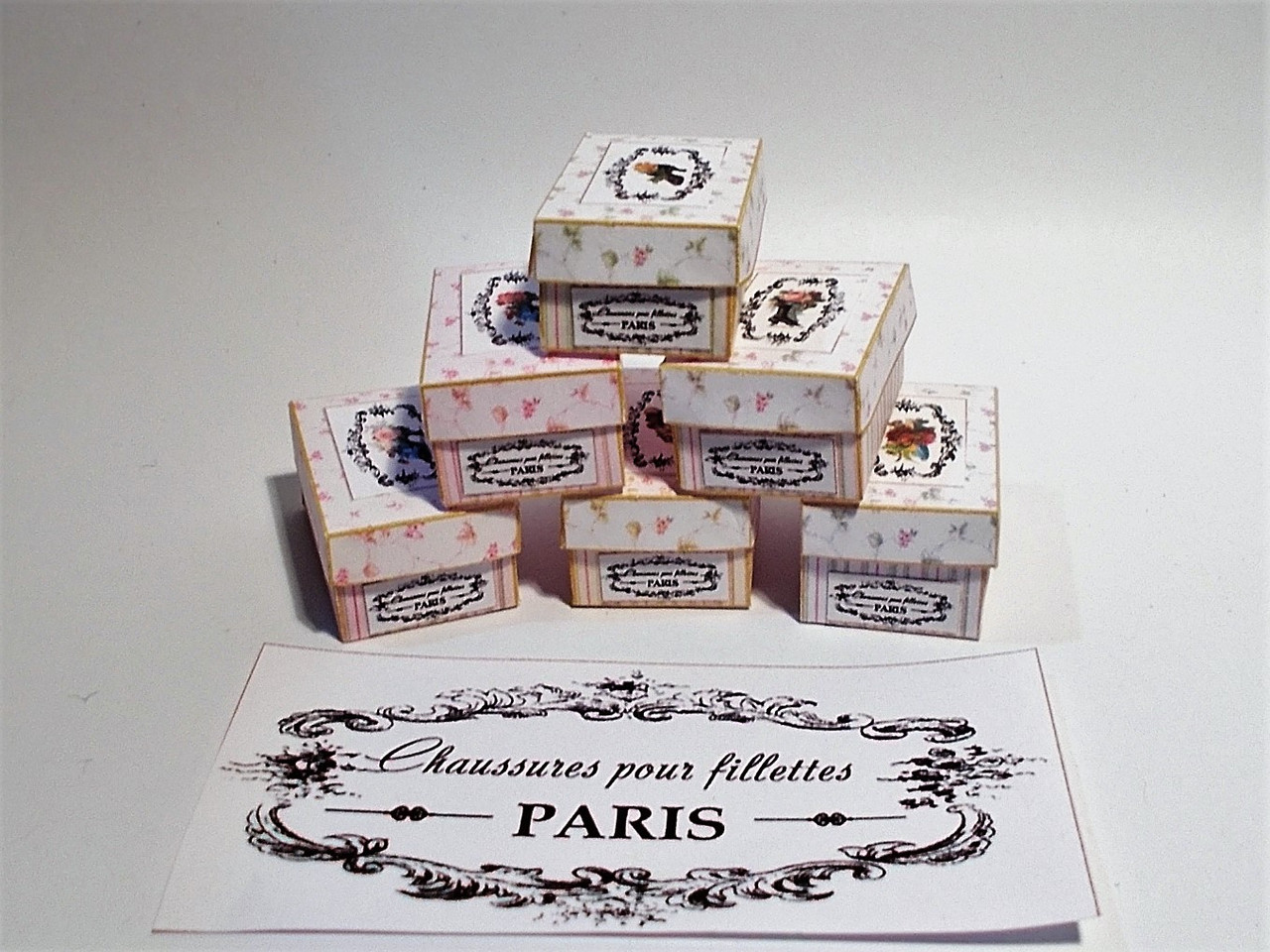 Kit - Shoe Boxes No1 - 6 boxes & poster - ZENA'S MINIATURES