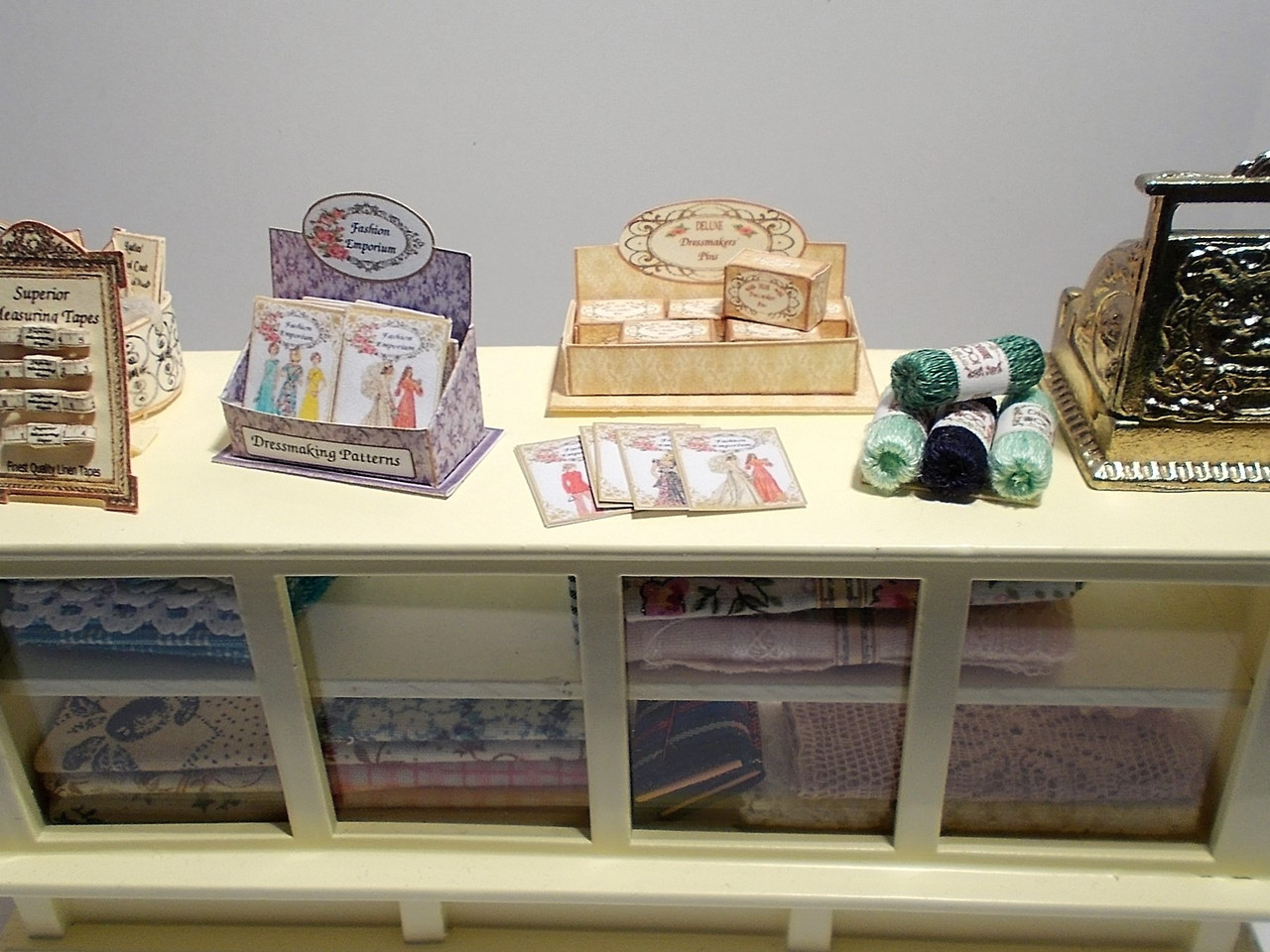 Download - Dressmaking Pattern Display 1920s - ZENA'S MINIATURES