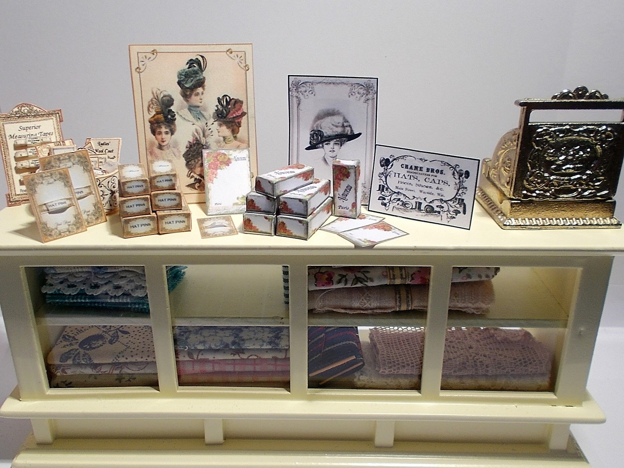 Download - Hat Pin Display cards, boxes & posters - ZENA'S MINIATURES