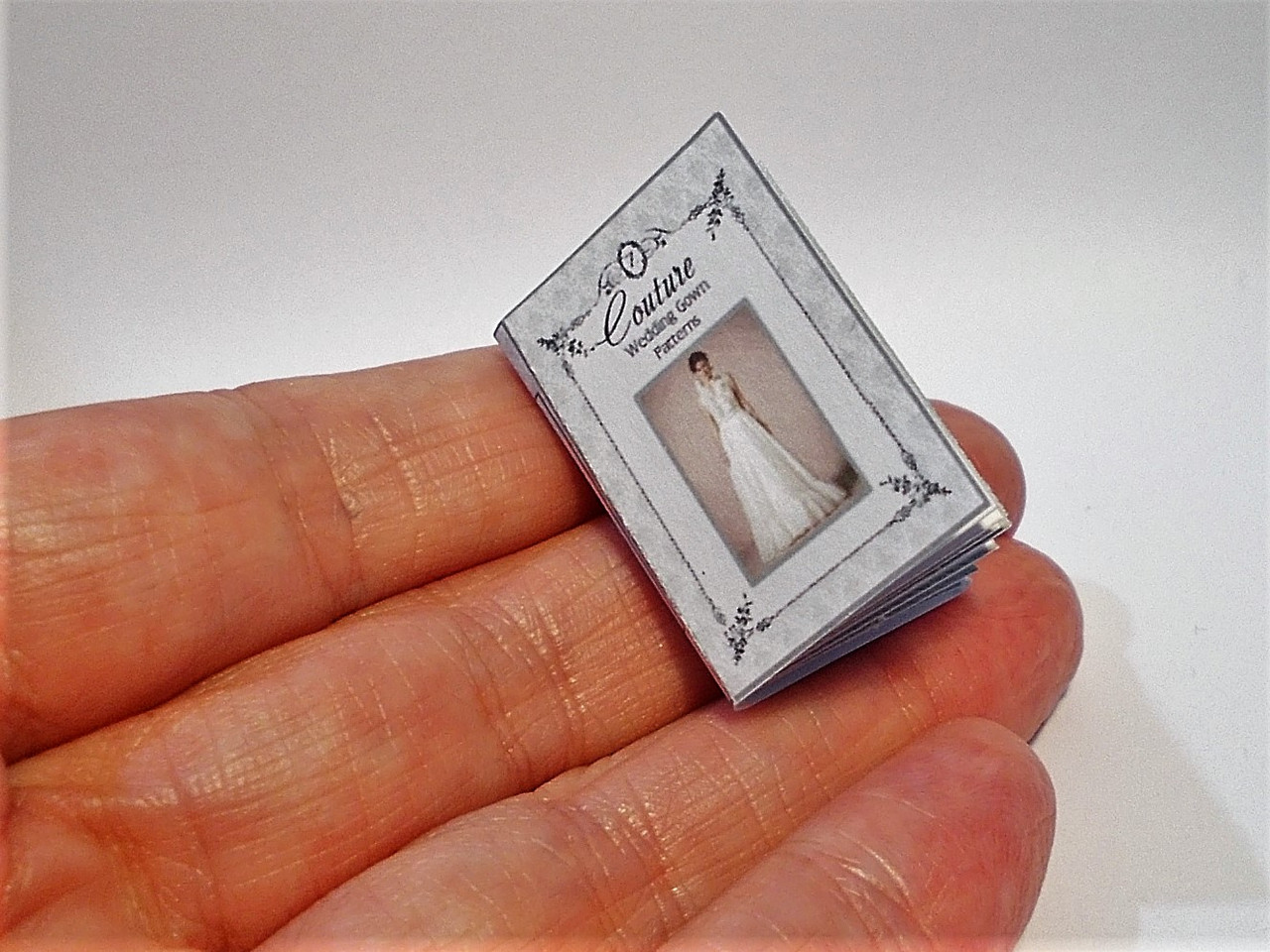 Download - Wedding Pattern Display & gown book - ZENA'S MINIATURES