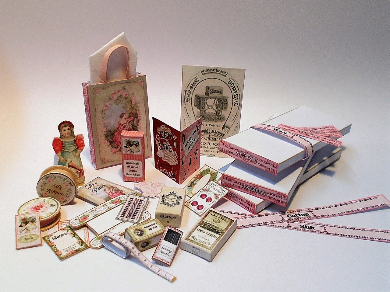 Download - Haberdashery set - Pink - ZENA'S MINIATURES