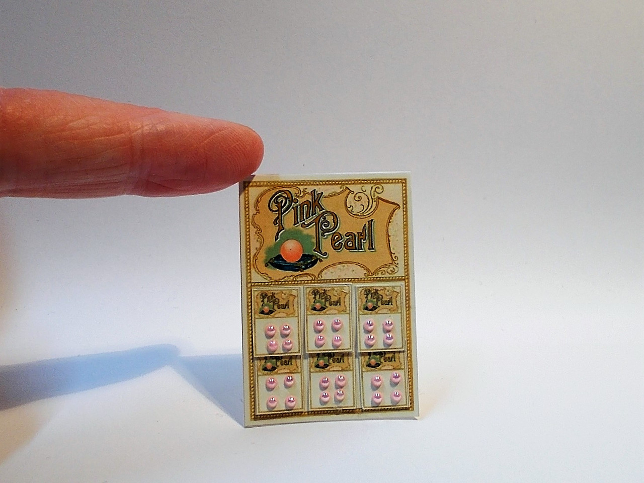 Button Display Stand - Pink Pearl - ZENA'S MINIATURES