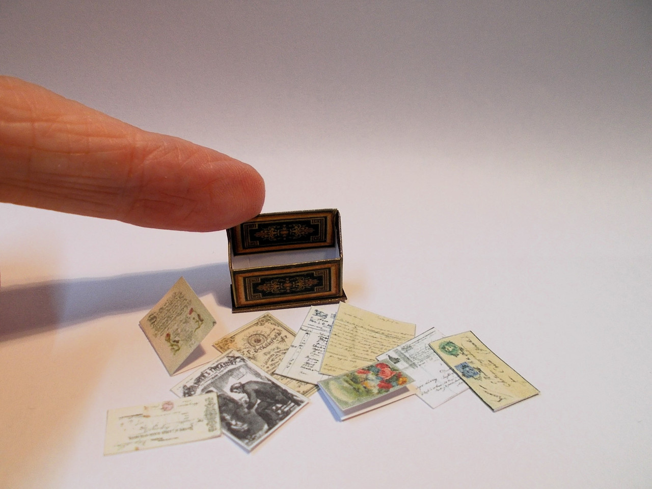 Letter Stand - Brown - ZENA'S MINIATURES