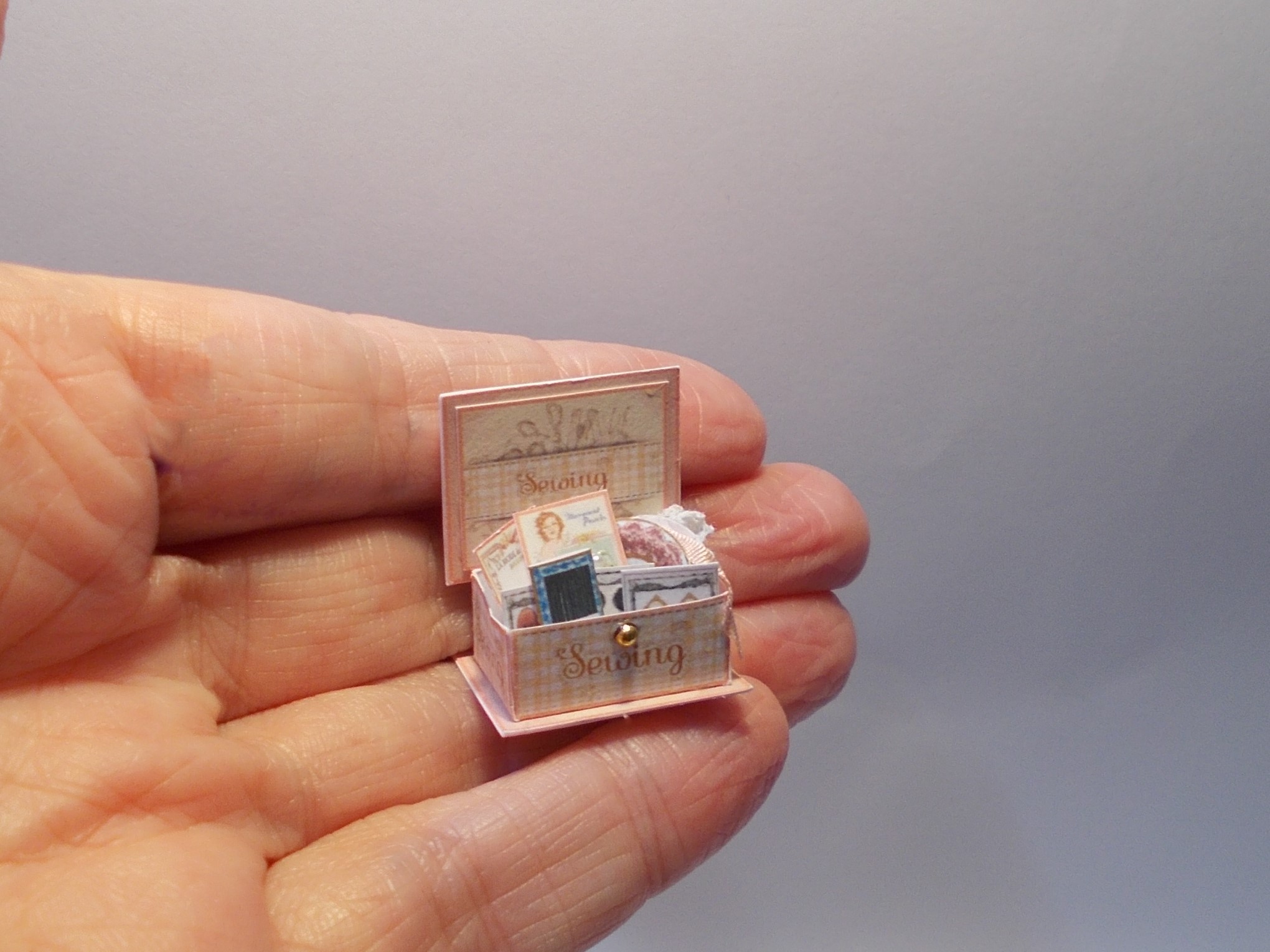 Download-Modern Haberdashery Kit #1 - ZENA'S MINIATURES