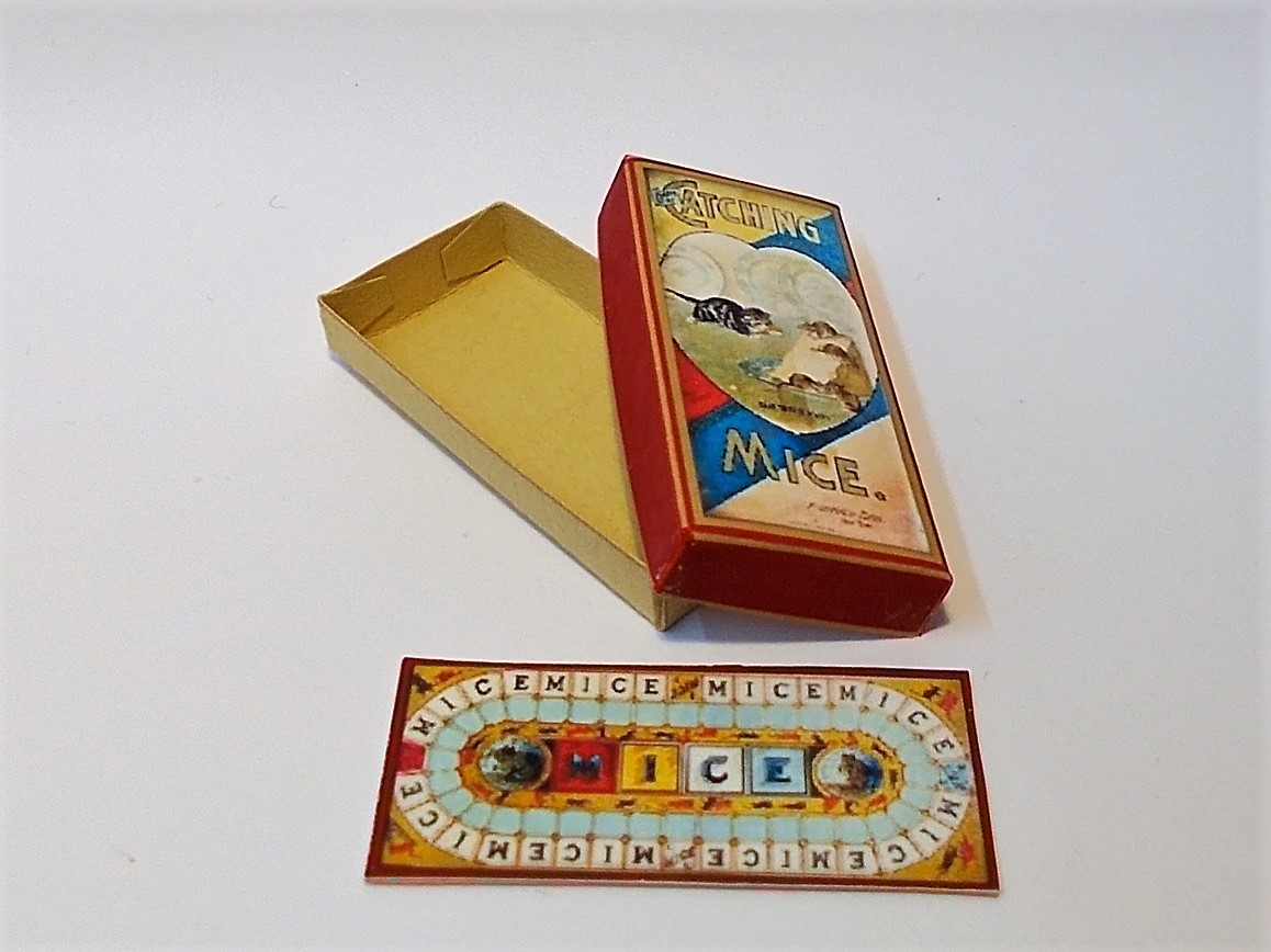 Vintage board Game - Catching Mice - ZENA'S MINIATURES