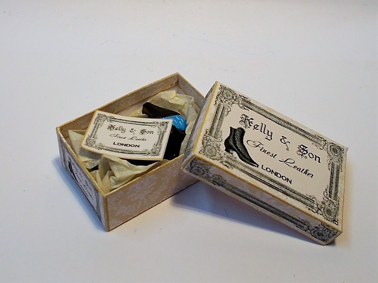 Kit - Victorian Shoe Boxes - ZENA'S MINIATURES
