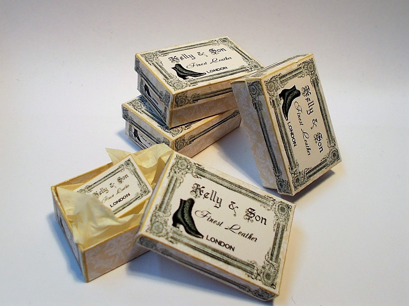 Kit - Victorian Shoe Boxes - ZENA'S MINIATURES