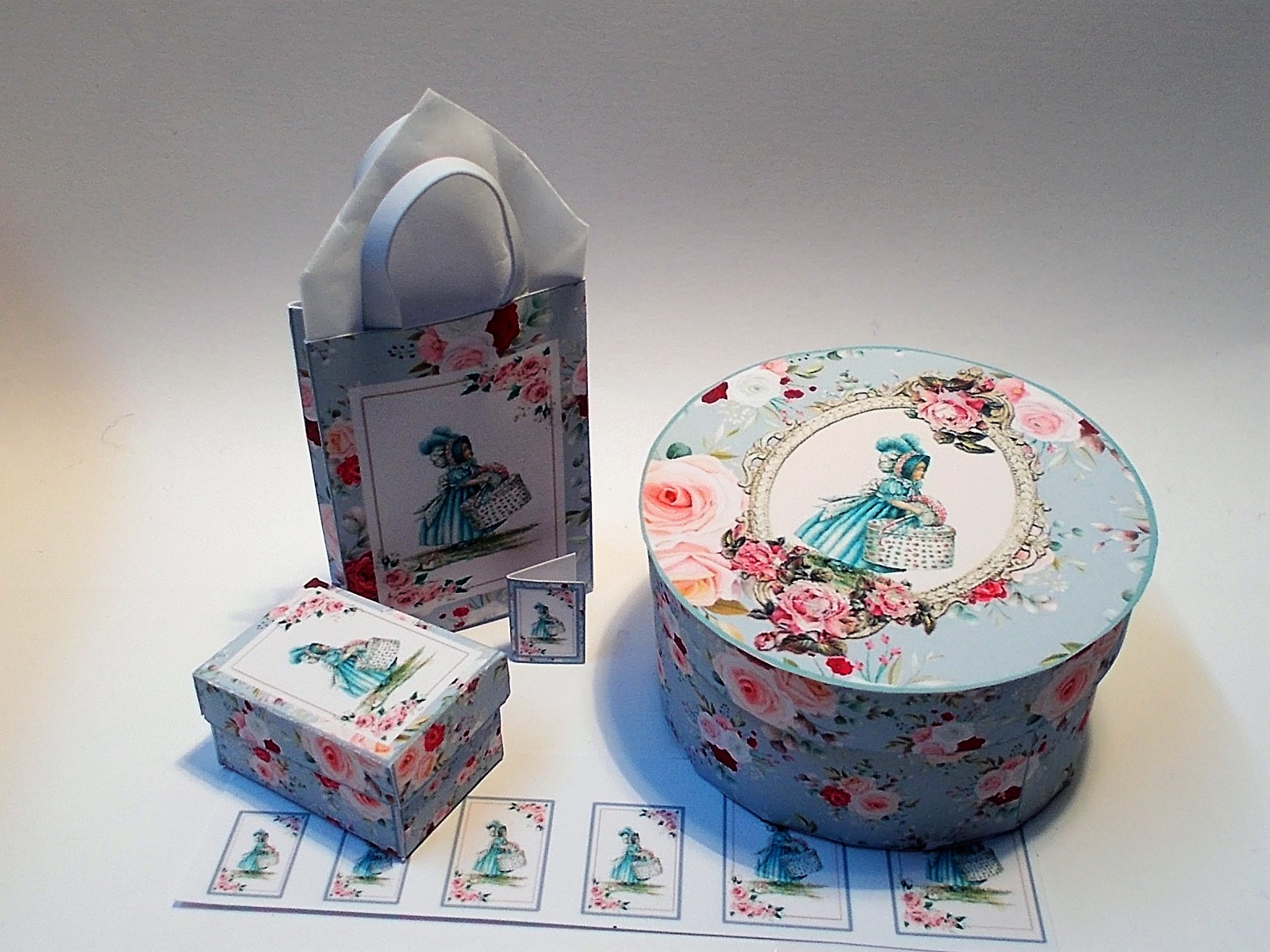 Download - Easter Bonnet Boxes No2 - ZENA'S MINIATURES