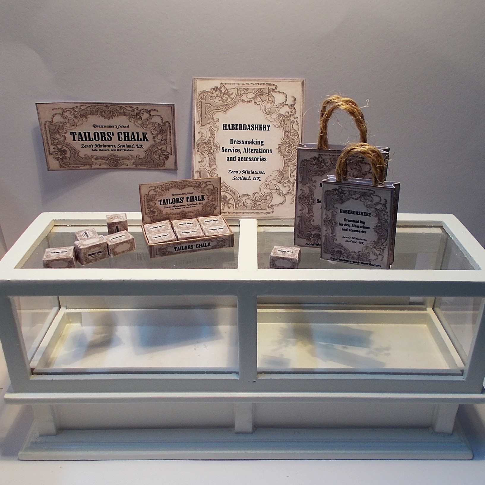 Tailors chalk display - ZENA'S MINIATURES