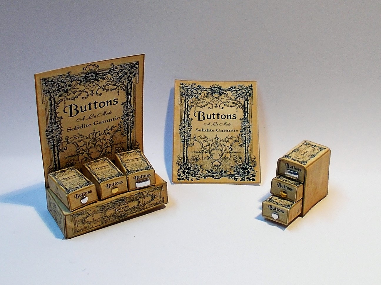 Download - Vintage Button Box Display - ZENA'S MINIATURES