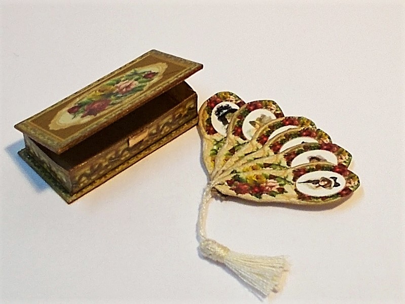 Download - Victorian Fan Box with fan - ZENA'S MINIATURES