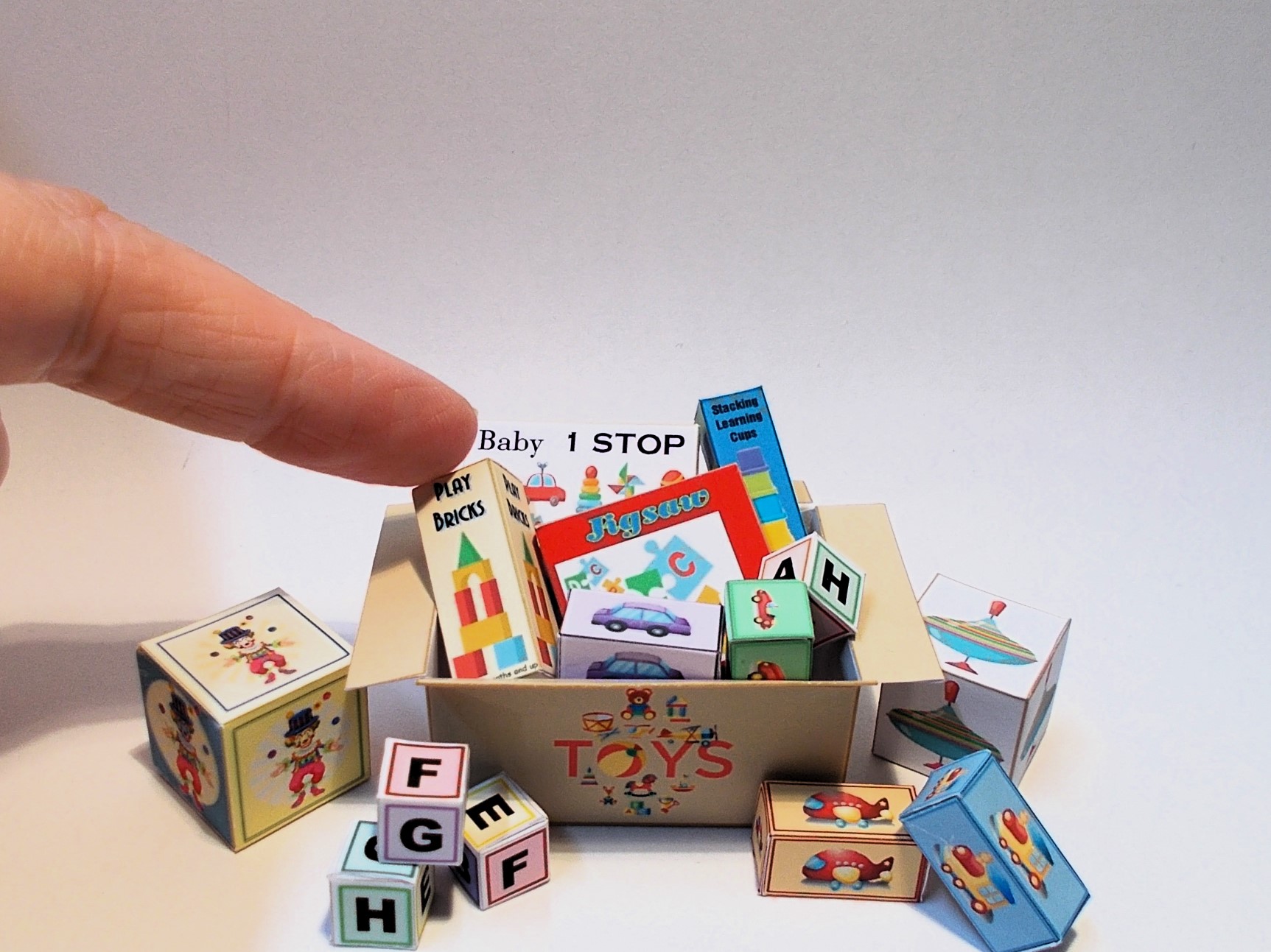 Kit - Toy Box - ZENA'S MINIATURES