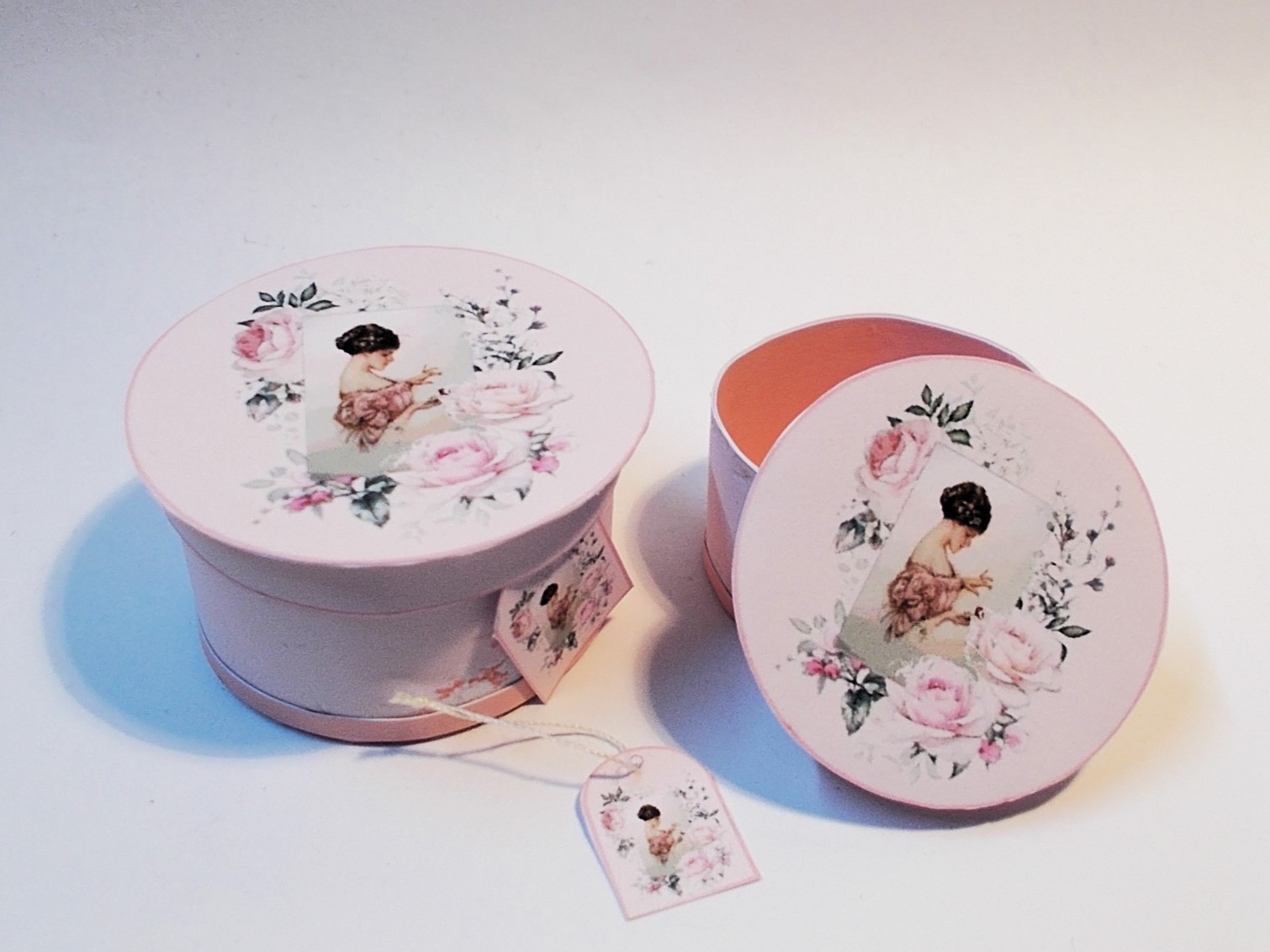 Download - Miss Bianca Hat Boxes - ZENA'S MINIATURES