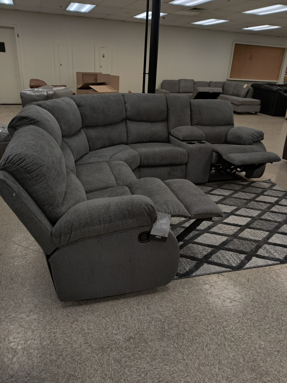 Grey Reclining Sectional with Midde Console - Ressler Furniture LLC