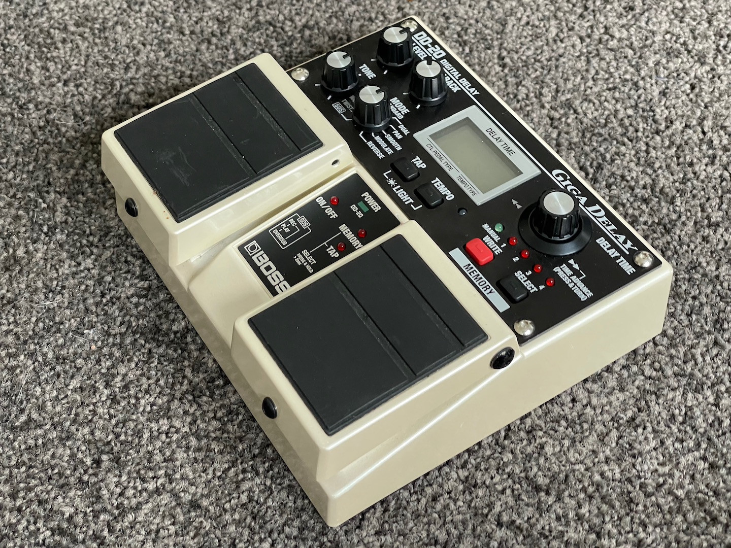 Boss DD20 Digtal Delay - Tone Lounge