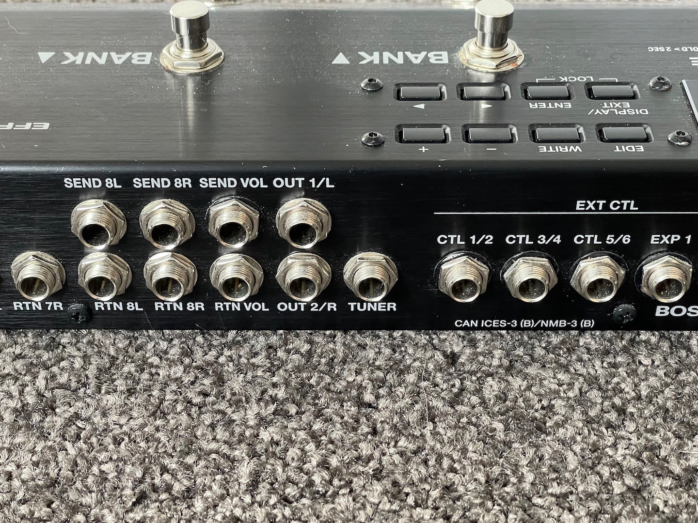 Boss - ES-8 loop switcher - Tone Lounge