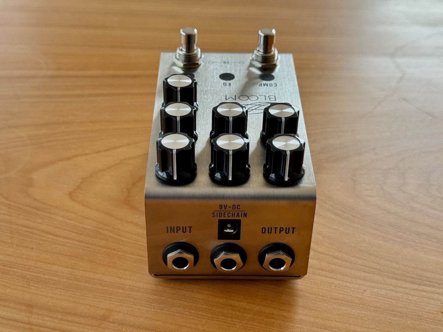 Jackson - Bloom - Tone Lounge