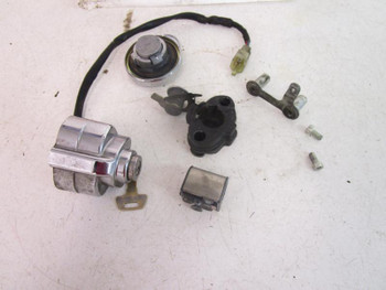 01 Honda VT1100 C2 Sabre Lockset Key Switch Ignition 35010-MCK-A01 2000 ...