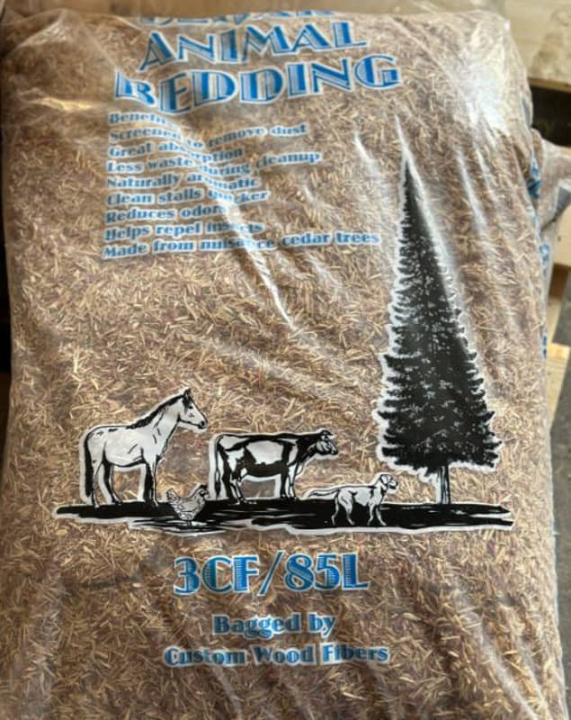 Custom Wood Fibers Cedar Bedding [3 cu ft]