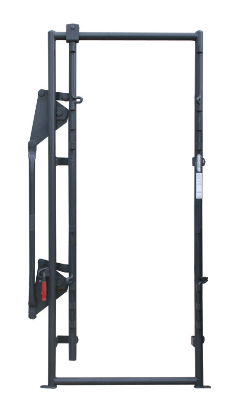 Priefert Adjustable Alley Frame w/Squeeze Chute Attachment