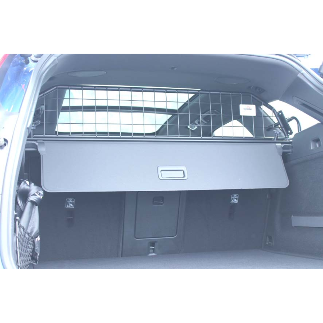 Guardsman Dog Guard, Volvo XC60 2018+ - ViVA Performance